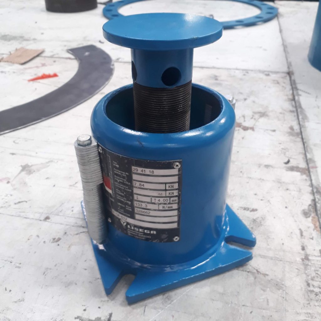 Mantenimiento Y Calibración De Soportes De Resorte Flexilatina De